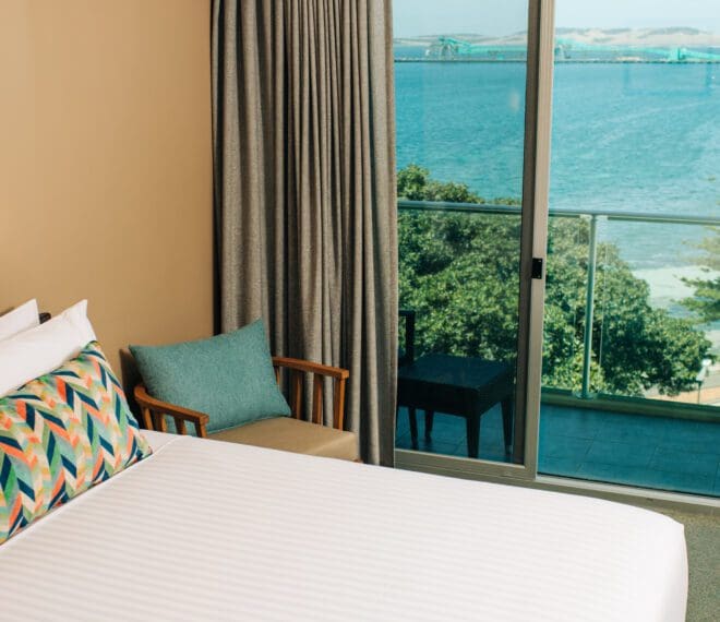 Luxury Accommodation with with Ocean Views I Port Lincoln Hotel